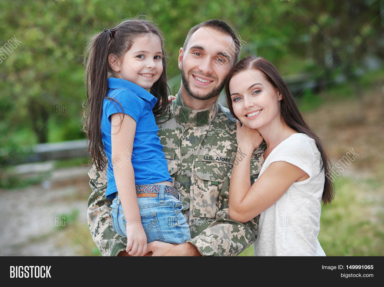 US Army Soldier Family Image & Photo (Free Trial) | Bigstock