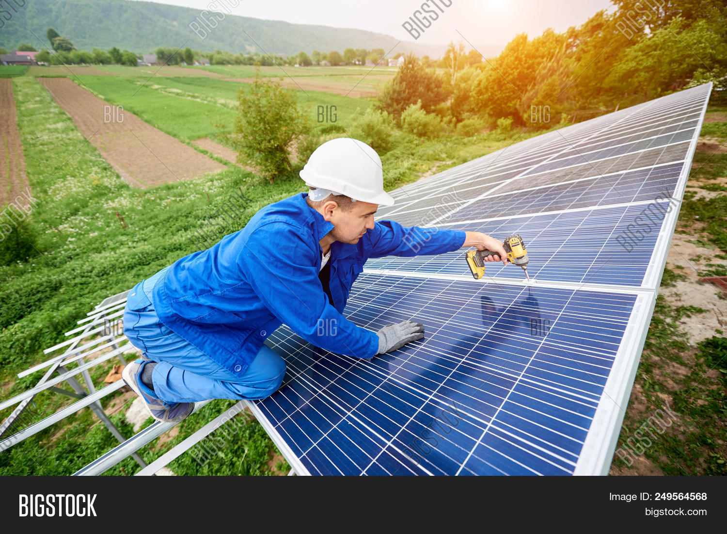 Construction Worker Image & Photo (Free Trial) | Bigstock