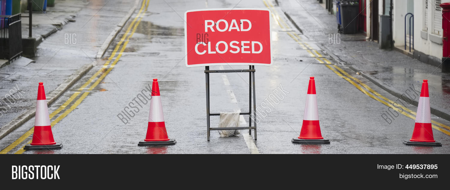 Road Ahead Closed Sign Image & Photo (Free Trial) | Bigstock