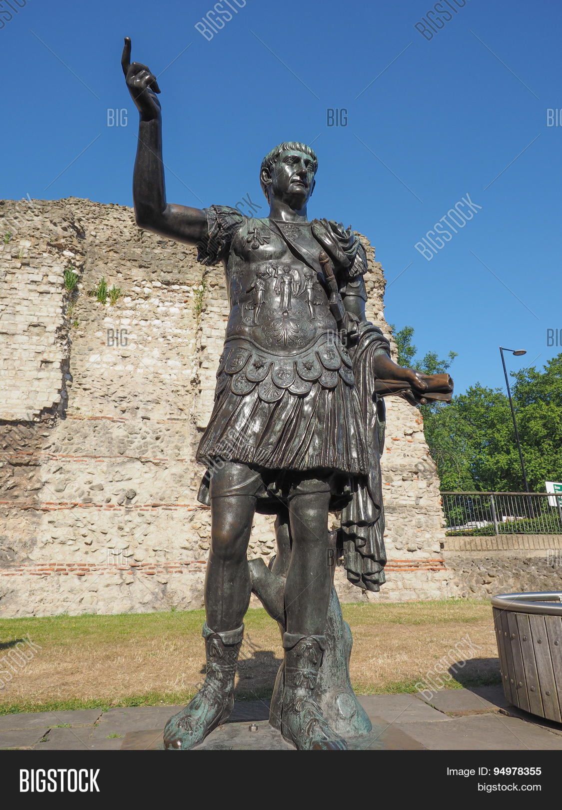 Trajan Statue London Image & Photo (Free Trial) | Bigstock
