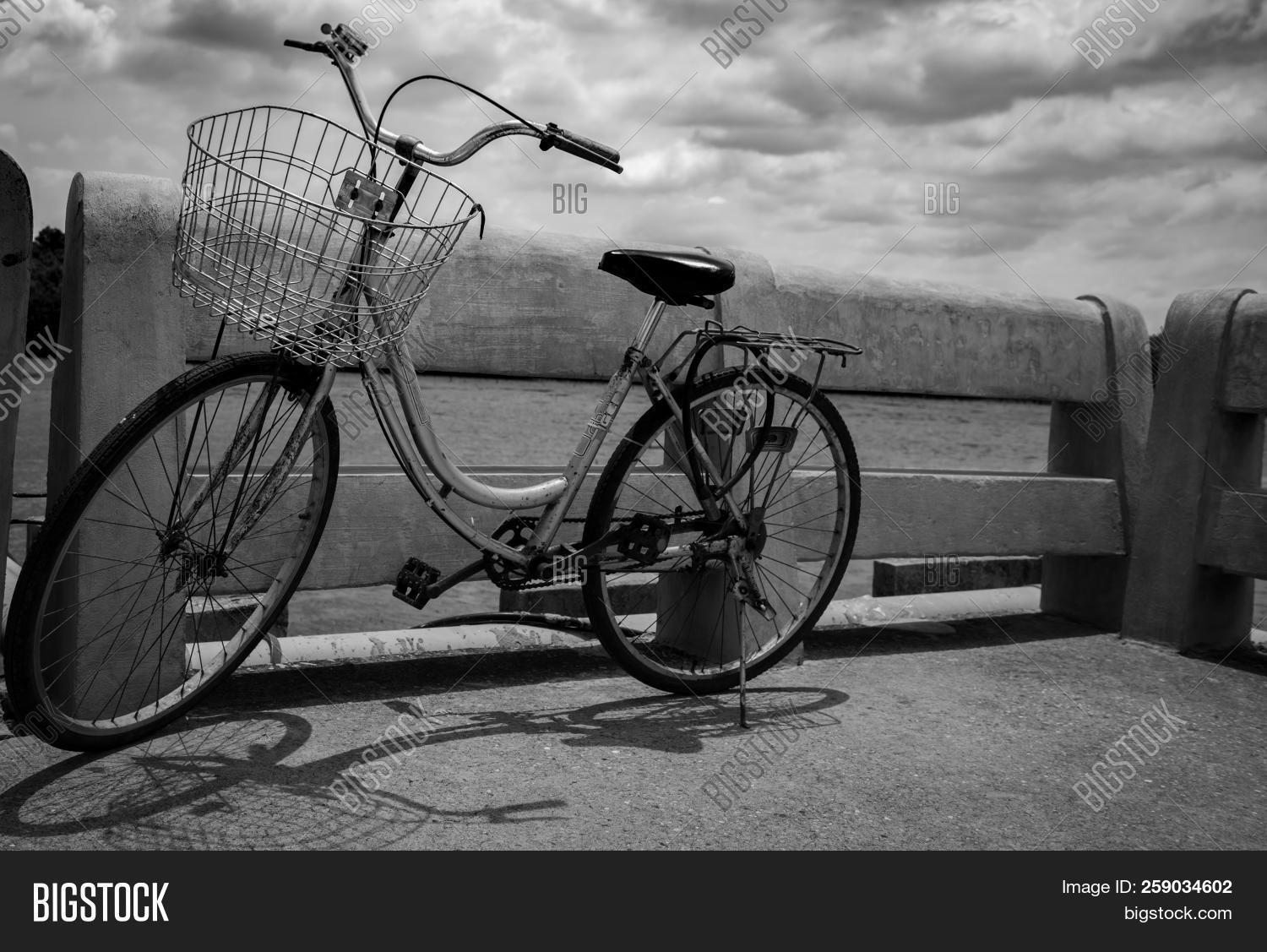 Vintage Lonely Bicycle Image & Photo (Free Trial) | Bigstock