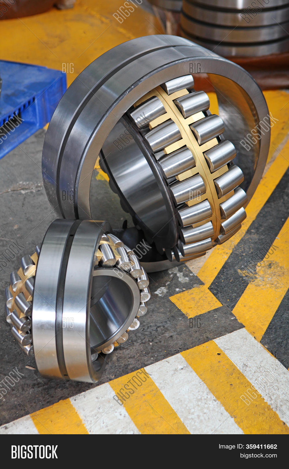 Manufacture Bearings Image & Photo (Free Trial) | Bigstock