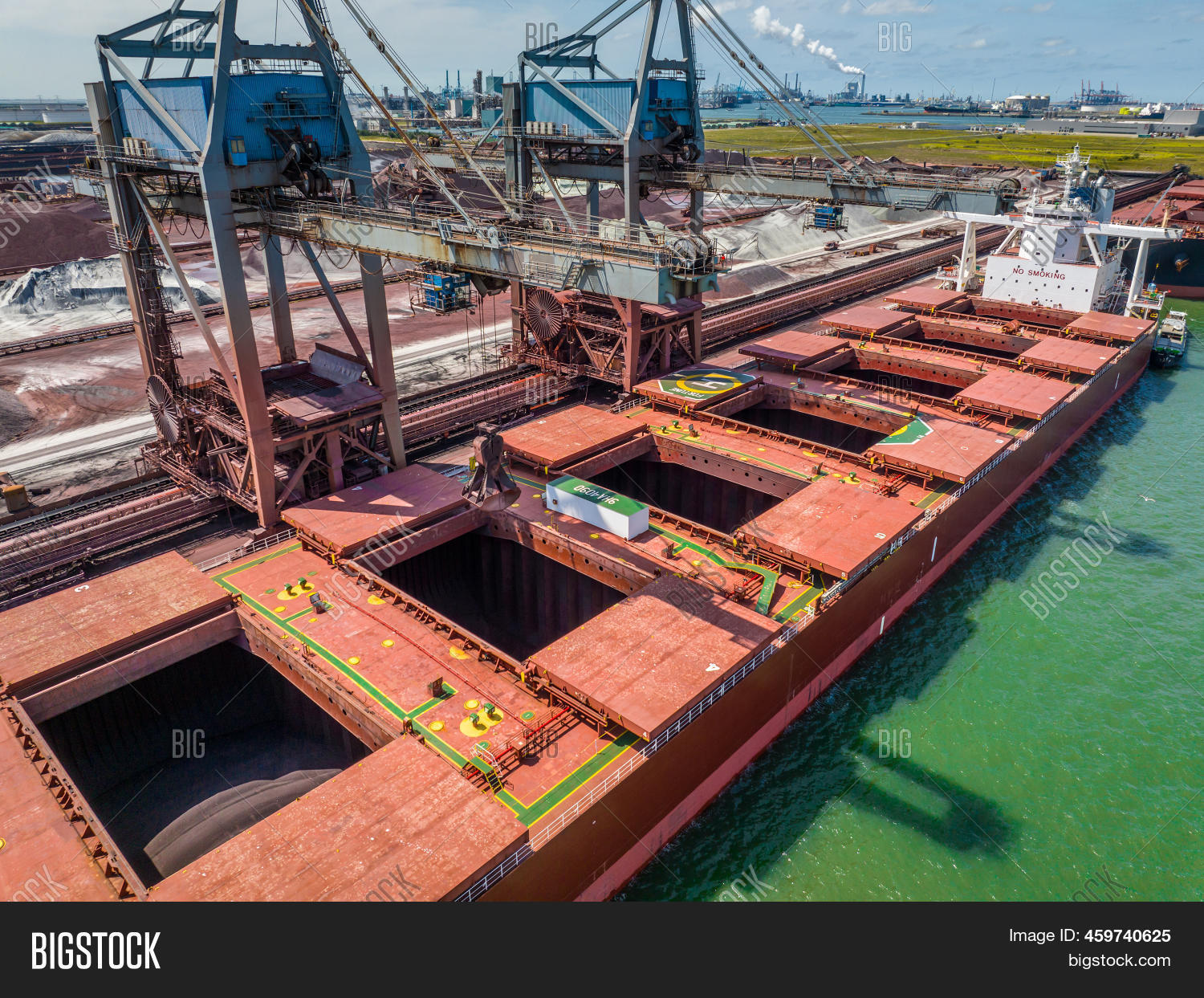 Bulk Carrier Ship Image & Photo (Free Trial) | Bigstock