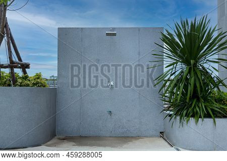 Outdoor Shower Image & Photo (Free Trial) | Bigstock