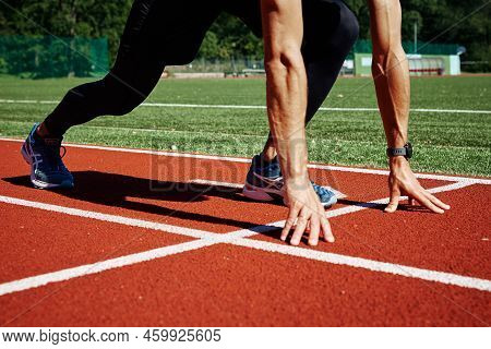 Sprinter Images, Illustrations & Vectors (Free) - Bigstock