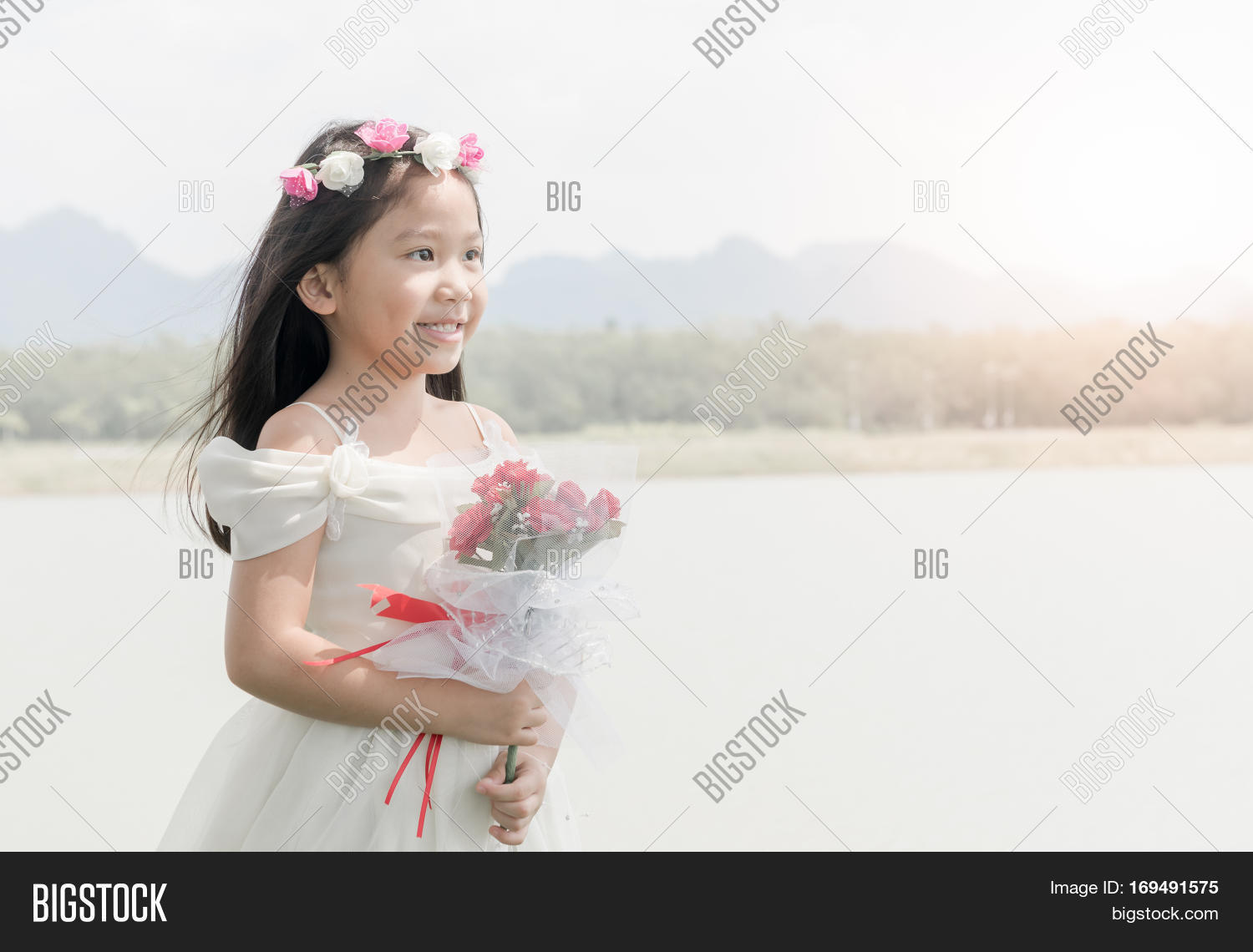 Cute Little Bride Hold Image & Photo (Free Trial) | Bigstock