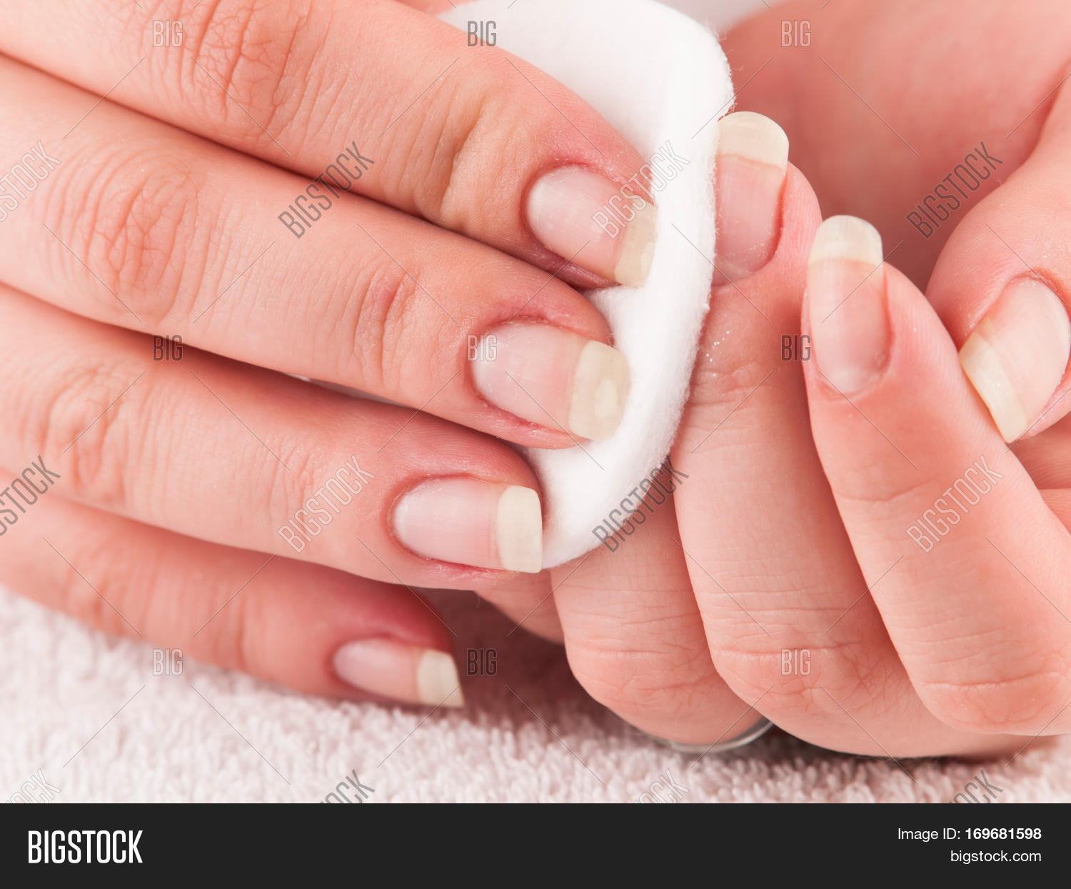 Woman Using Cotton Image & Photo (Free Trial) | Bigstock