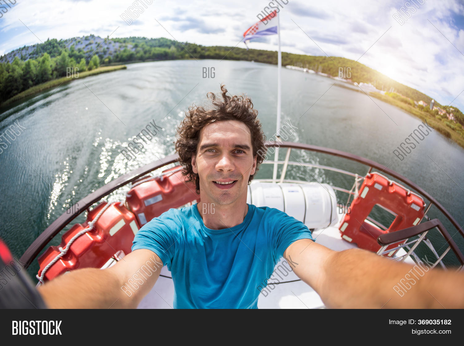 Man Takes Selfie On Image & Photo (Free Trial) | Bigstock