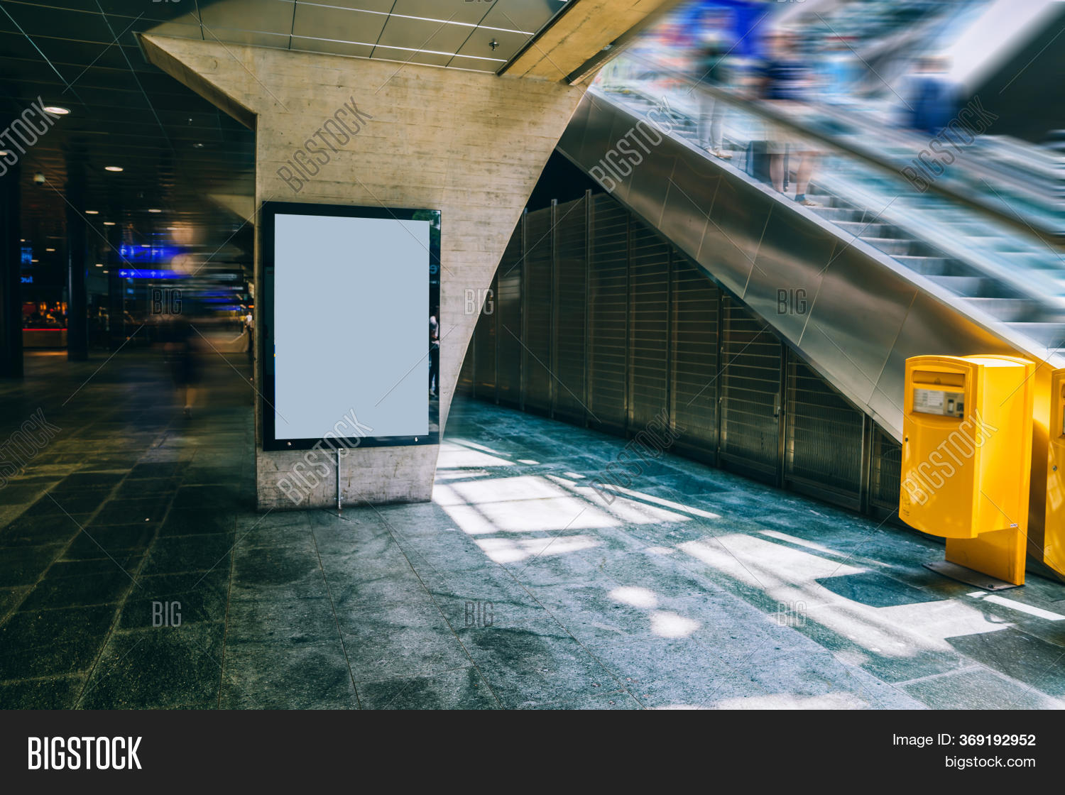 Bus Station Billboard Image & Photo (Free Trial) | Bigstock