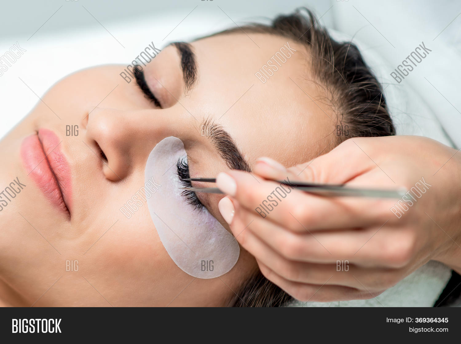 Cosmetologist Hand Image & Photo (Free Trial) | Bigstock