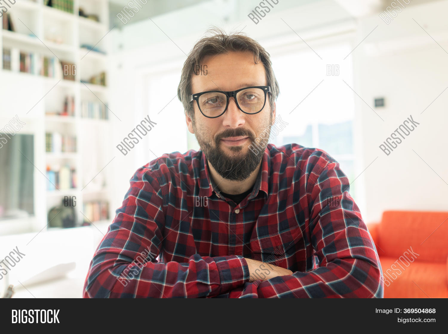Man Looking Screen Image & Photo (Free Trial) | Bigstock