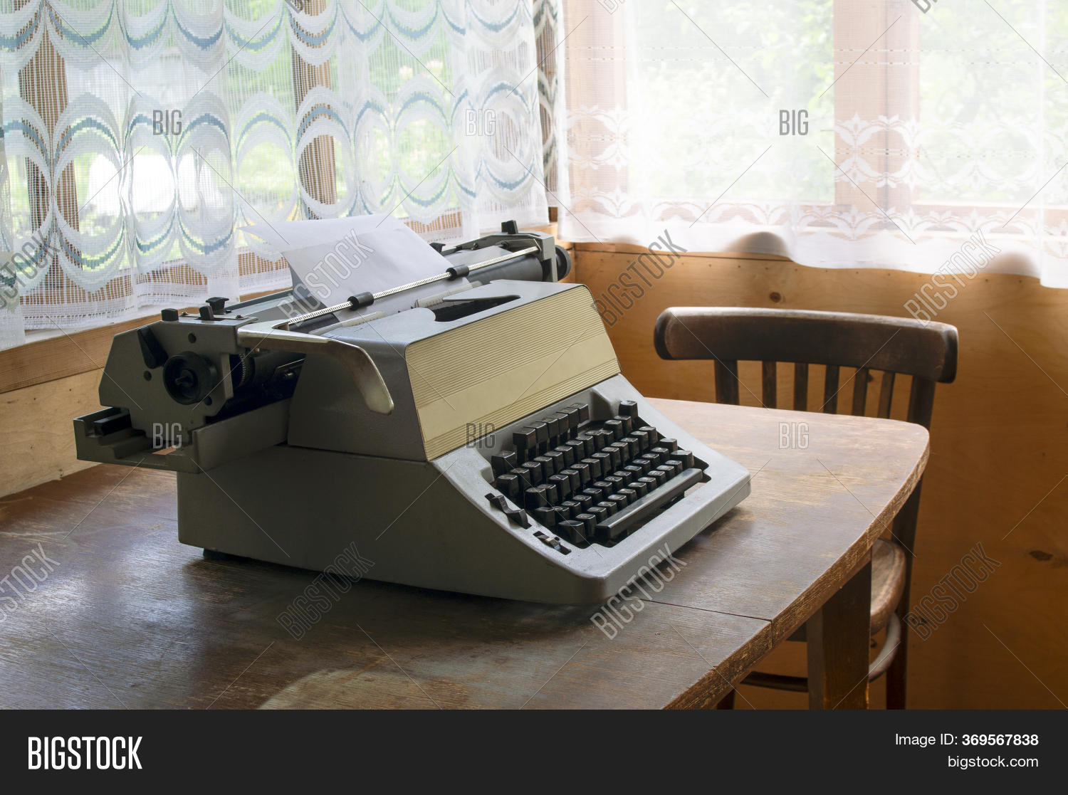 Typewriter Stands On Image & Photo (Free Trial) | Bigstock