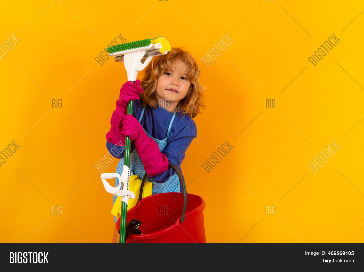 Little Kid Cleaning Image & Photo (Free Trial) | Bigstock