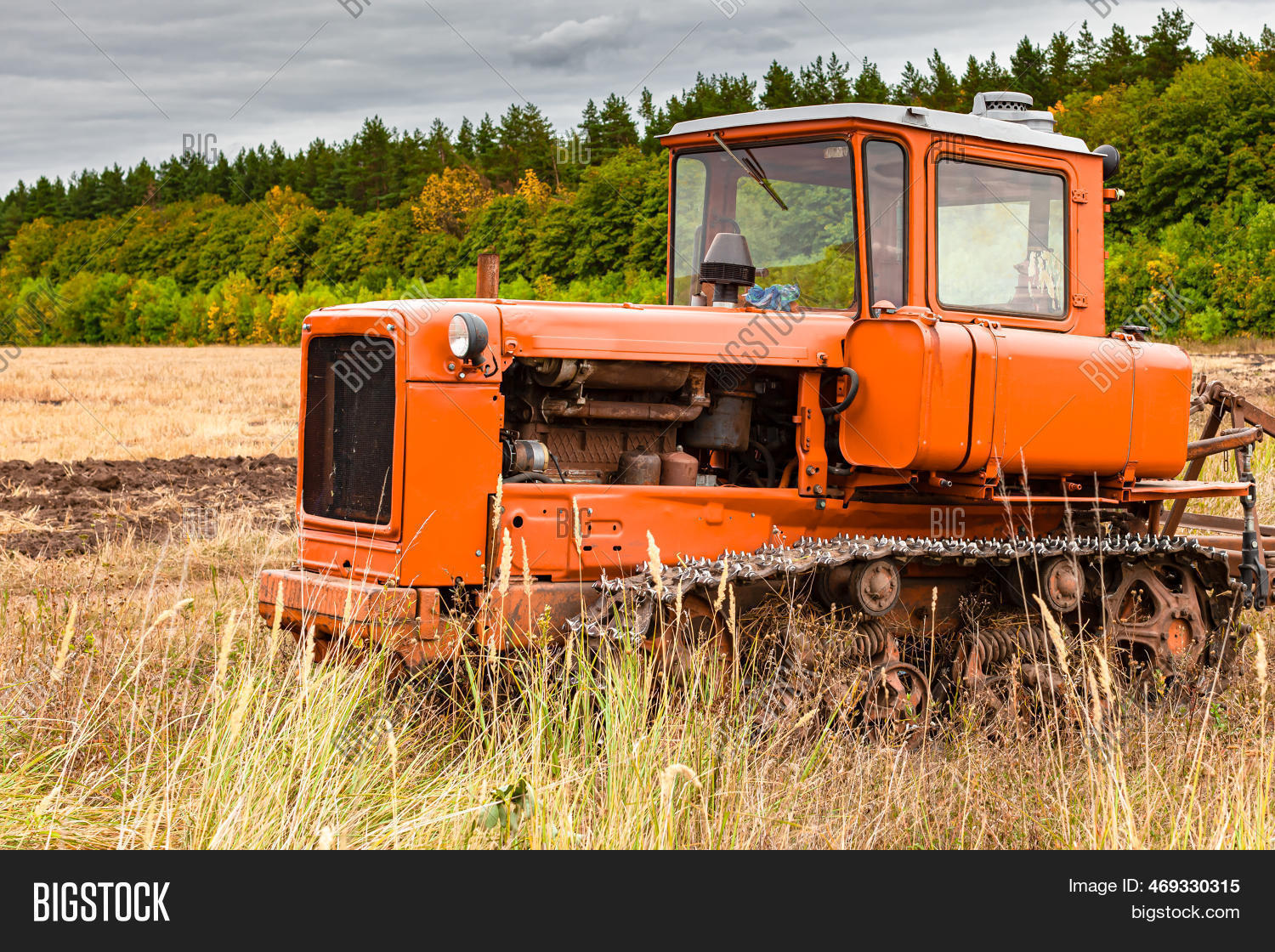 Old Orange Tractor Image & Photo (Free Trial) | Bigstock