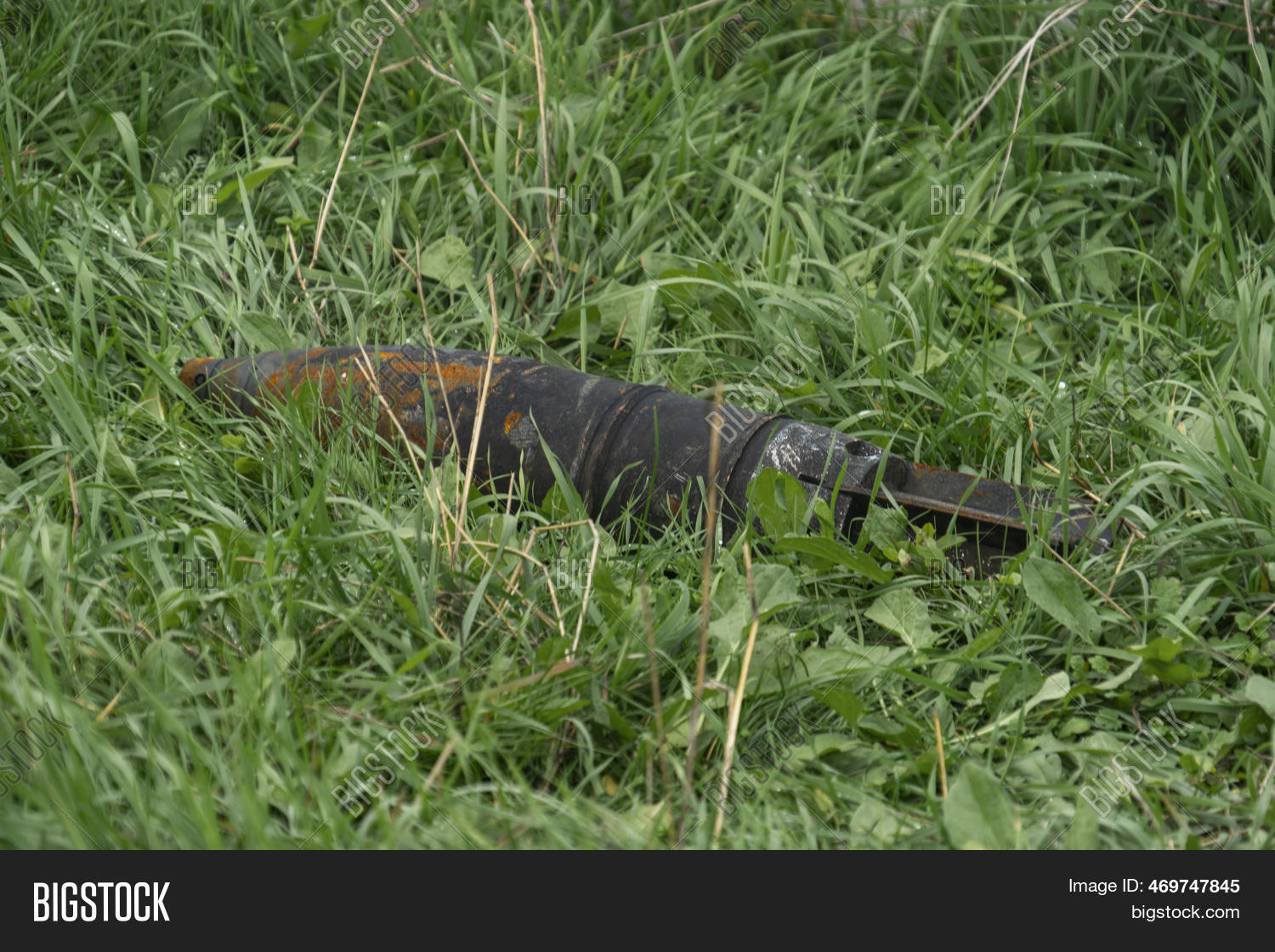 Unexploded Tank Image & Photo (Free Trial) | Bigstock