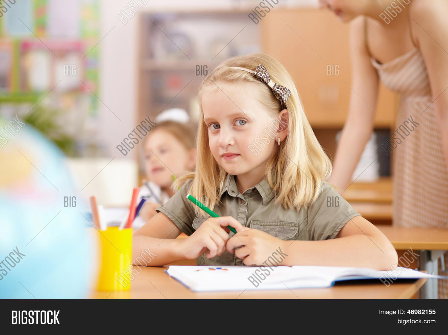 Little Girl Sitting Image & Photo (Free Trial) | Bigstock