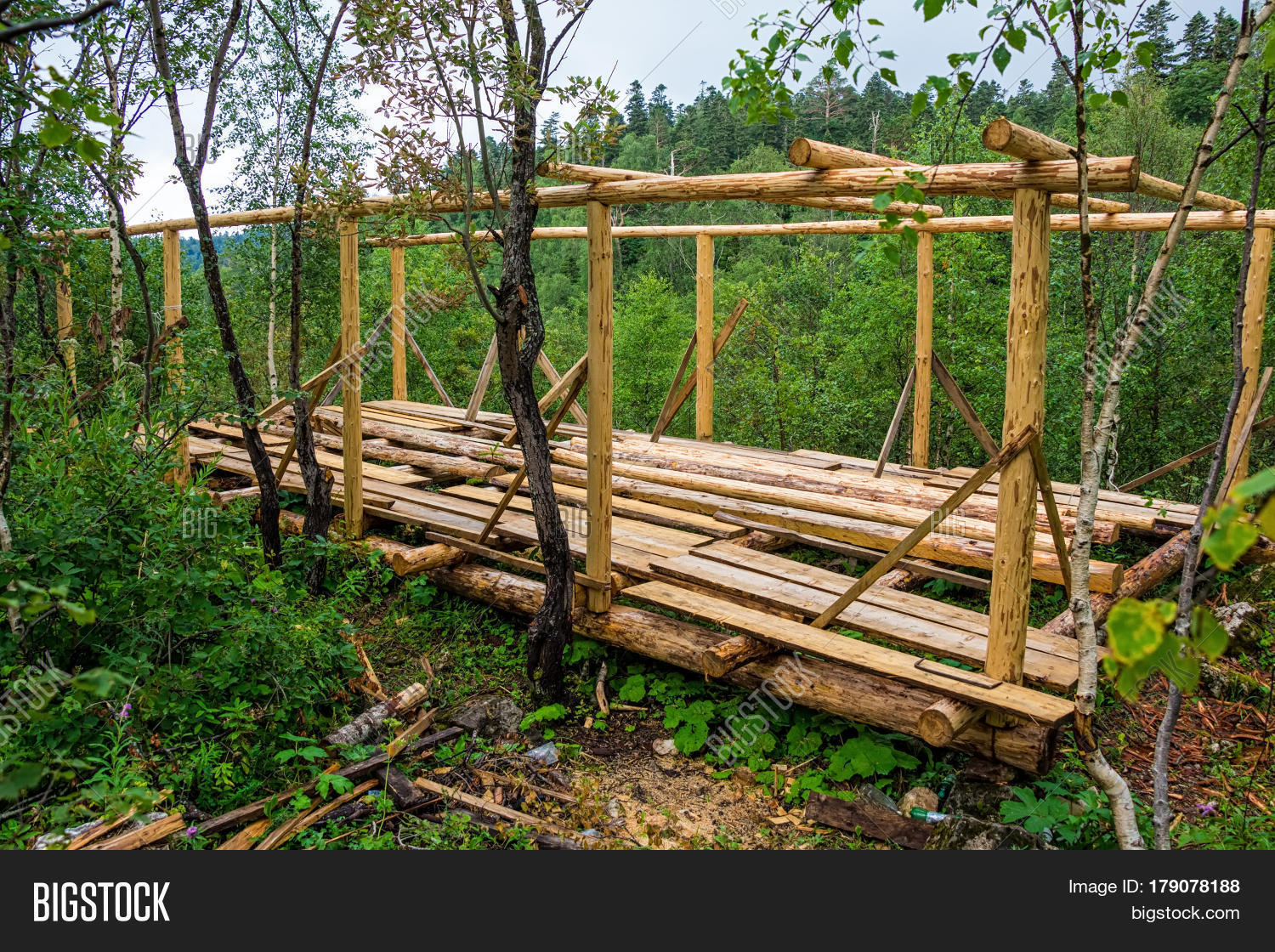 Wooden Frame Carcass Image & Photo (Free Trial) | Bigstock