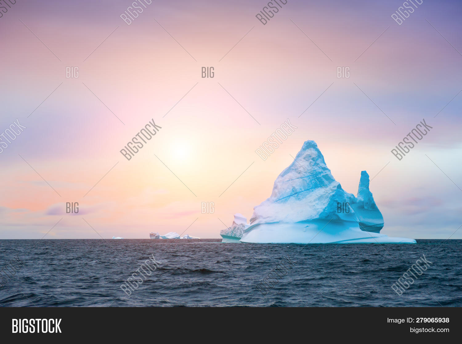 Beautiful Iceberg Image & Photo (Free Trial) | Bigstock