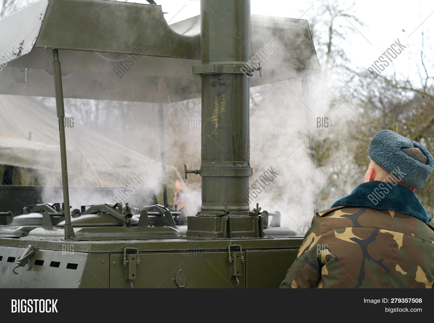 Military Cook Prepares Image & Photo (Free Trial) | Bigstock