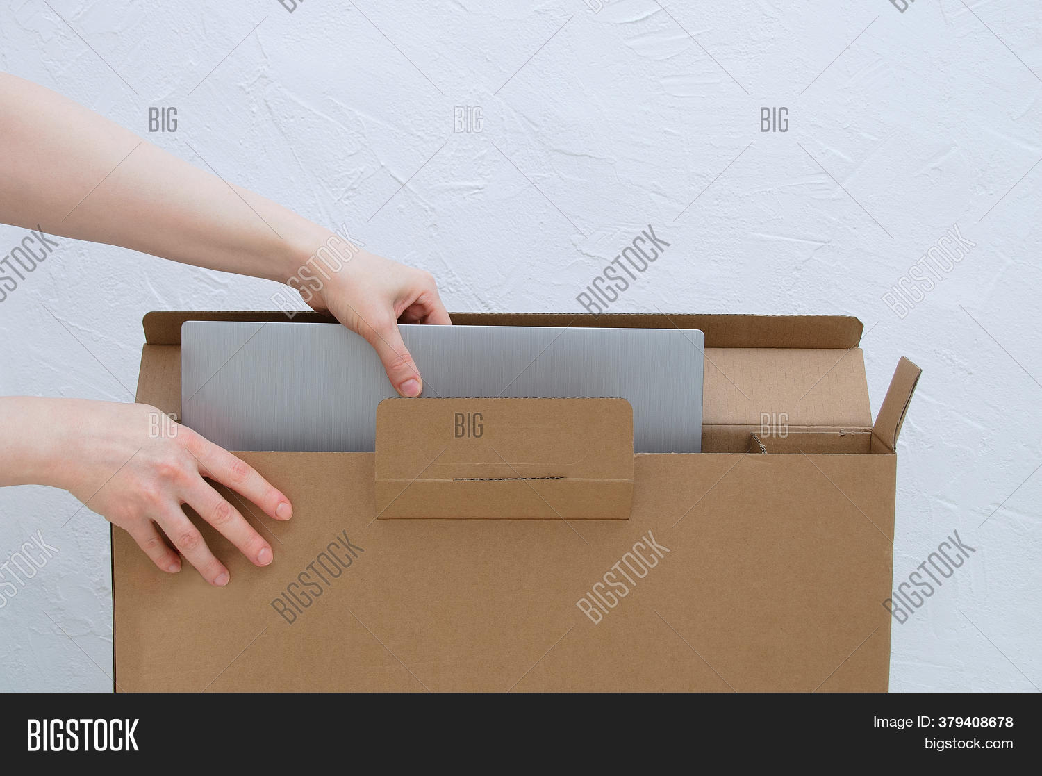 Unpacking Laptop Image & Photo (Free Trial) | Bigstock