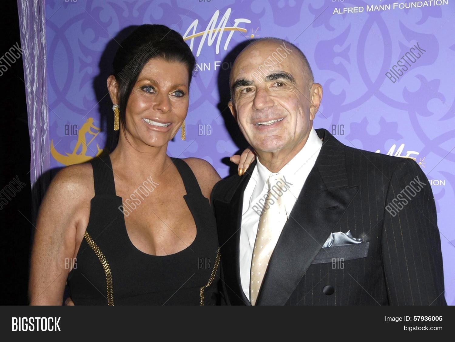 Robert Shapiro Wife Image & Photo (Free Trial) | Bigstock