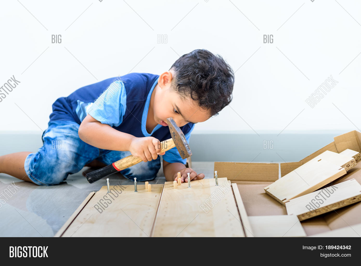 Kids Help Parents Image & Photo (Free Trial) | Bigstock