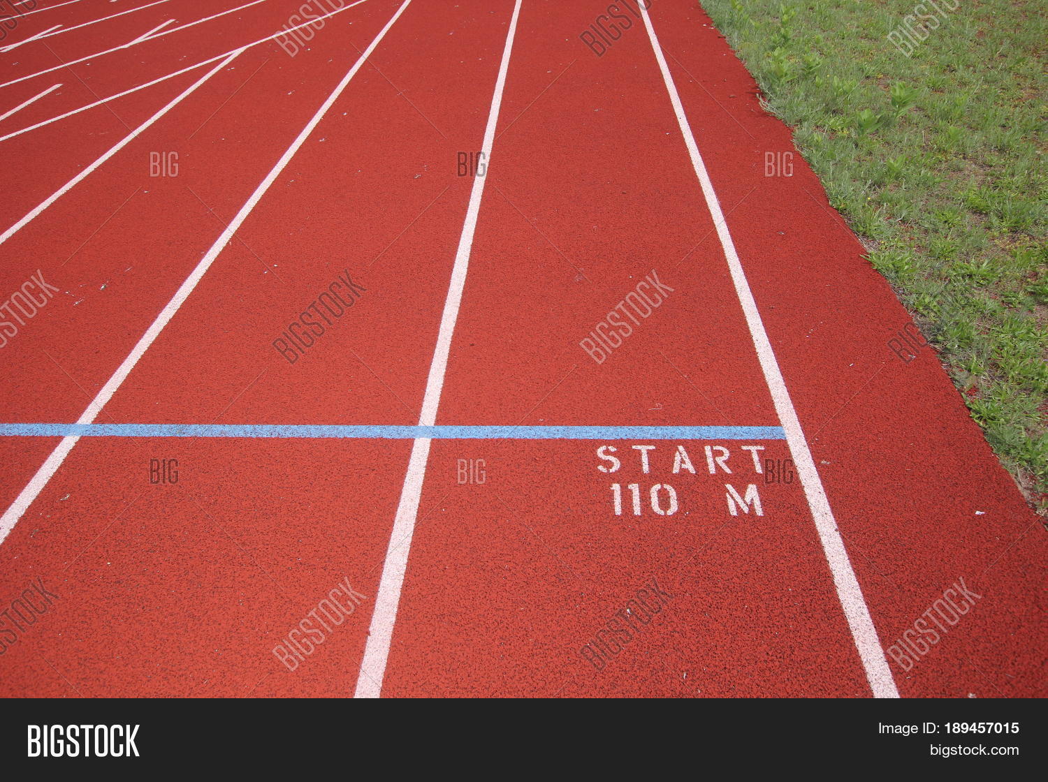 Imagen y foto 110 Meters Hurdles (prueba gratis) | Bigstock