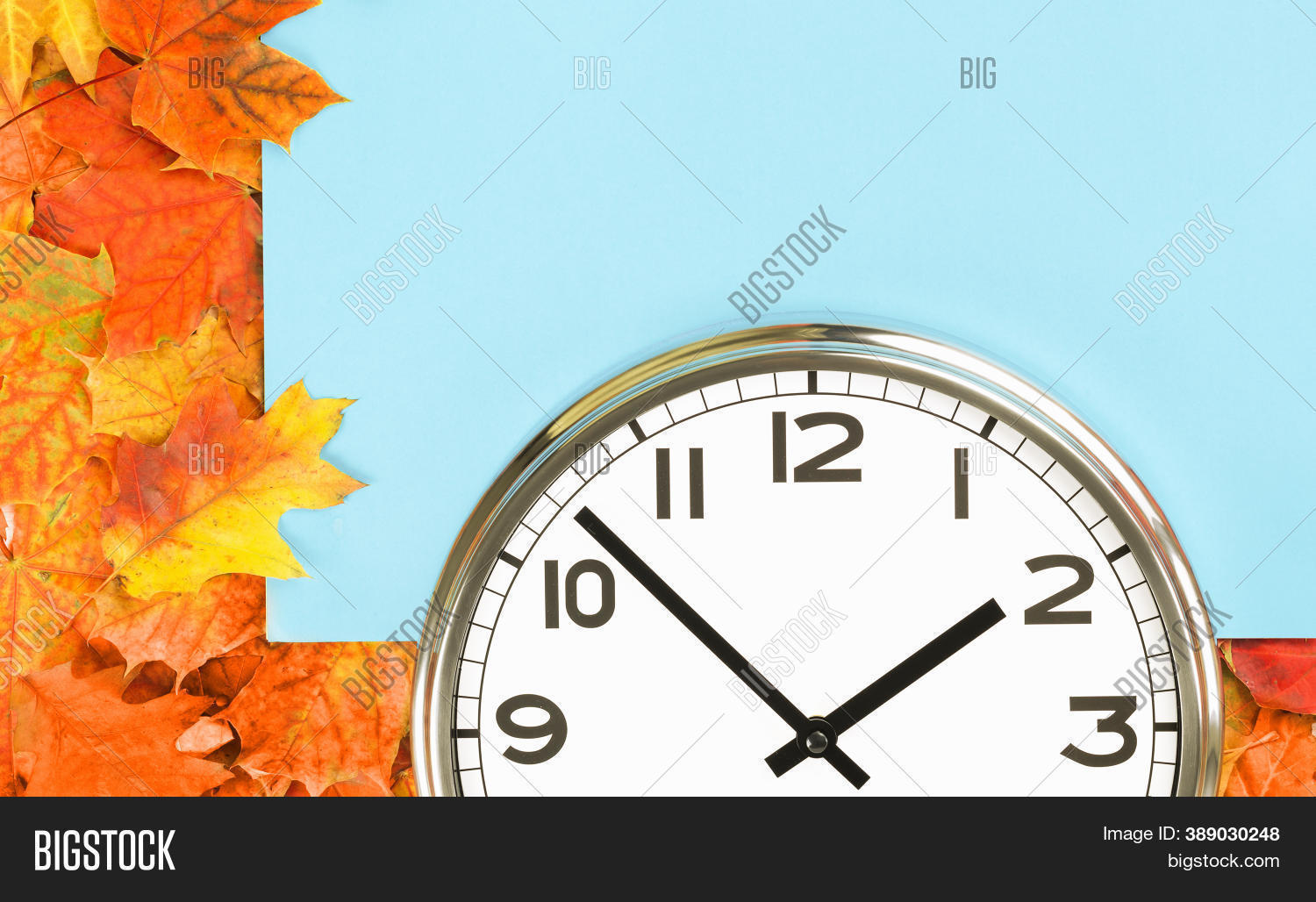 Plain Wall Clock Image & Photo (Free Trial) | Bigstock