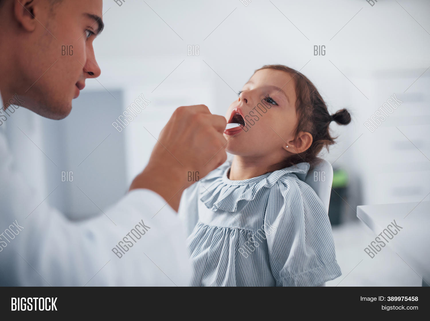 Uses Tonsil Check Image & Photo (Free Trial) | Bigstock