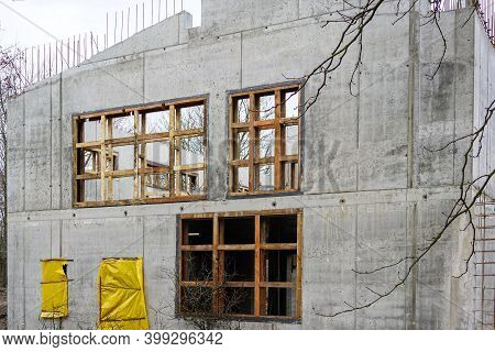 New House Wall Built Image & Photo (Free Trial) | Bigstock