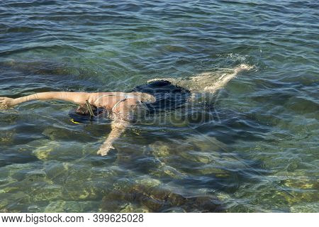 Woman Diving Into Water Images, Illustrations & Vectors (Free) - Bigstock