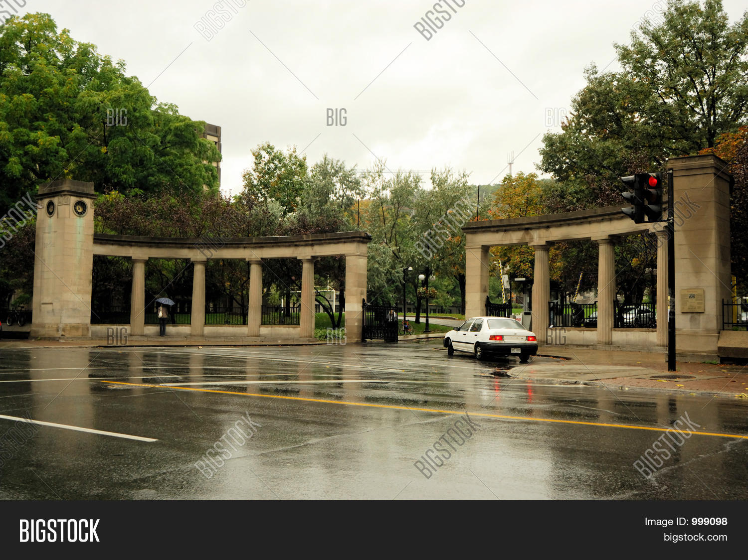 Roddick Gate Mcgill Image & Photo (Free Trial) | Bigstock