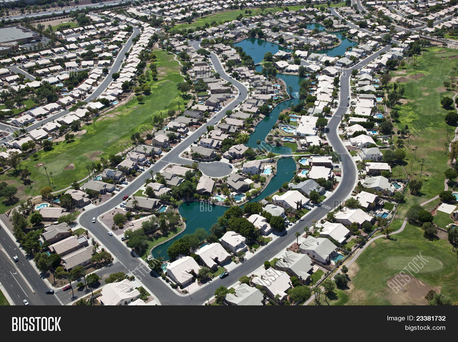 Suburban community with man made lakes and golf course Stock Photo ...