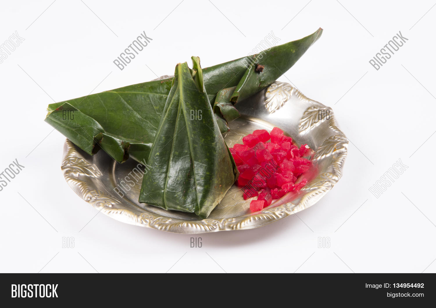 indian traditional masala paan or masala pan, masala meetha paan, beeda ...