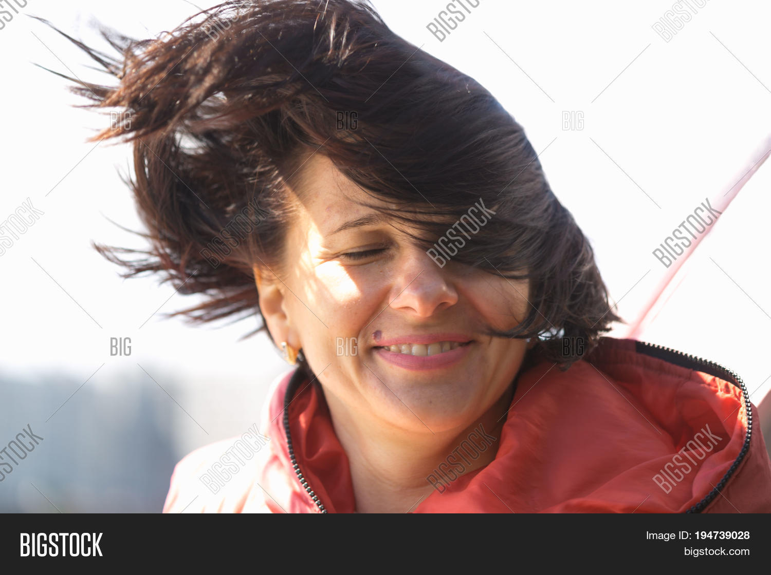 strongwind-千图网