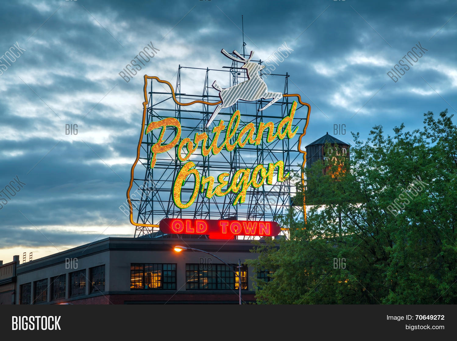 Famous Old Town Portland, Oregon Neon Sign Stock Photo & Stock Images ...