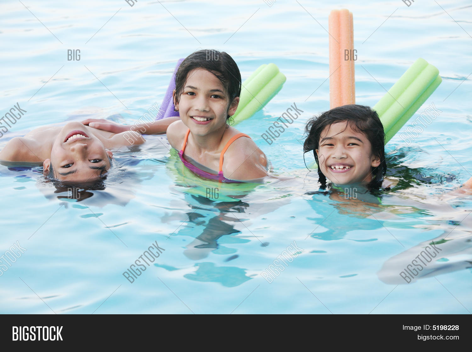 Kids Swimming Image & Photo | Bigstock