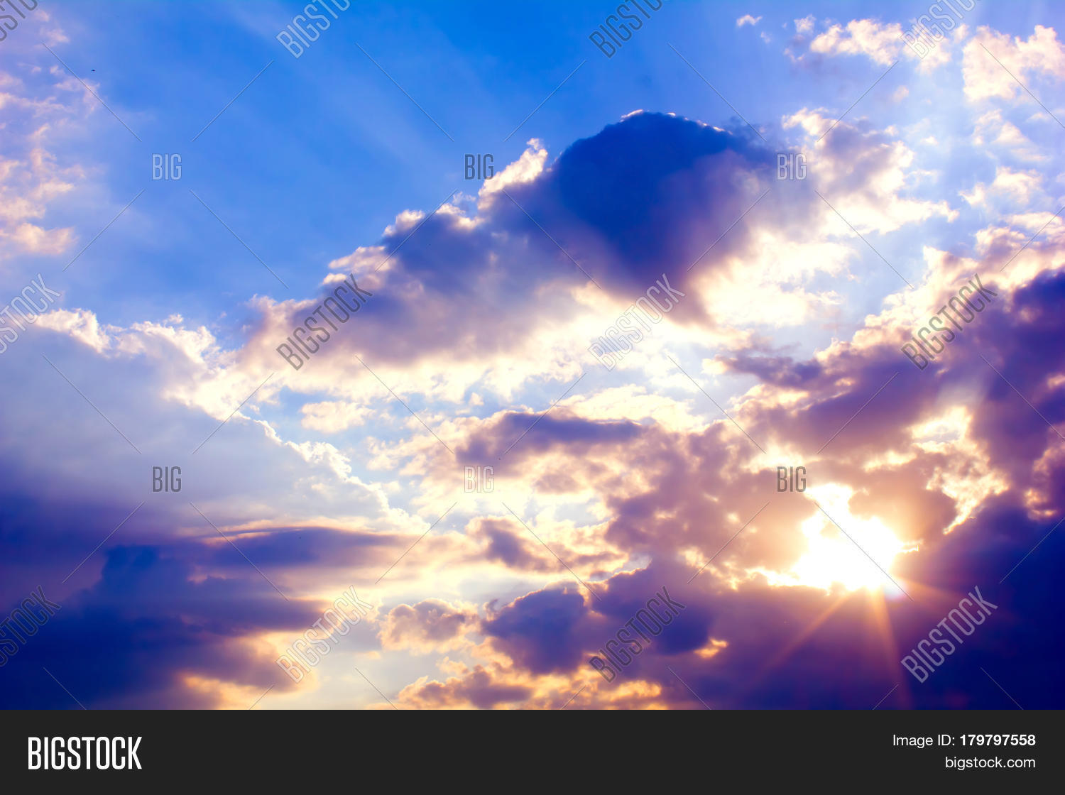 Beautiful Colorful Sunset Sun Rays Image & Photo | Bigstock